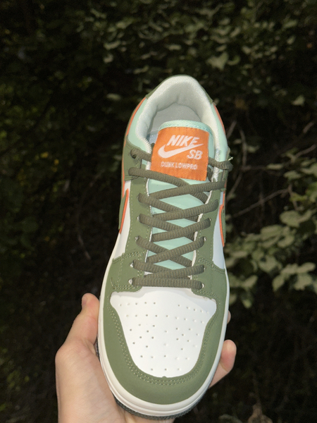 Новые кросовки nike