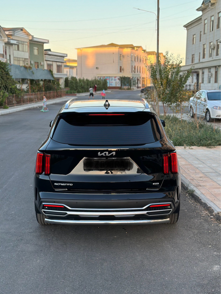 Kia Sorento Prestije + 2.5 mator Фул  позитция 7 кишилик сотилади