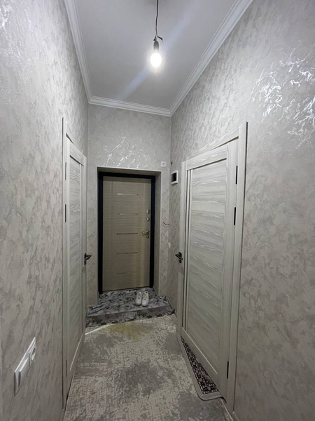 Yunsobod 14 kv 4/1/4 agaroti kota 93 m2 srochniy sotilvoti