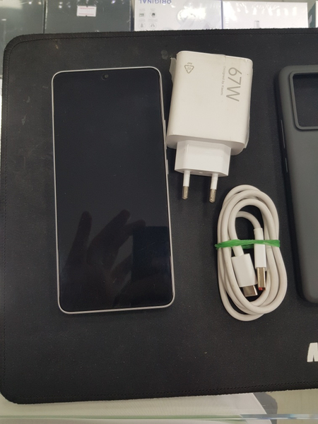 Poco X6 Pro 12/512 ideal