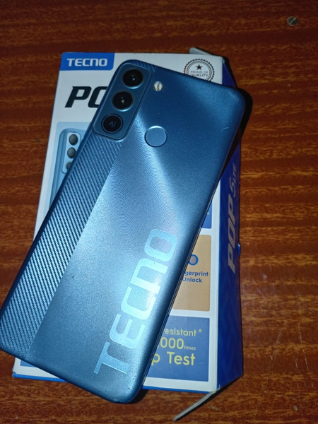 TECNO aqli smartfon