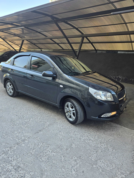 Nexia 3 sotiladi 4 pozitsiya probeg 45 000 km yurgan