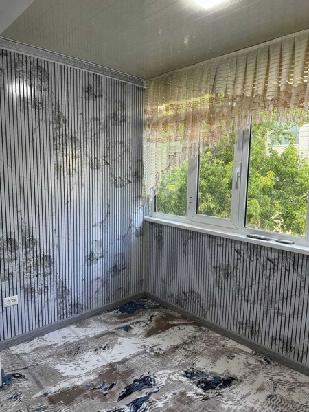 Срочно продаётся 2х комнатная квартира Азиз базар 2- этаж