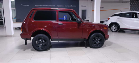 Нива урбан Lada 4x4 Urban Blac