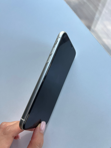 IPhone 11 в идеальном состоянии