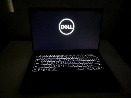 Holati tiniq i5 10310U(10-avlod) 8/256gb