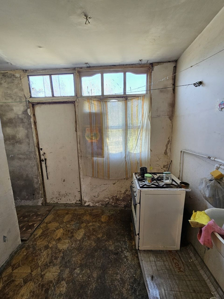 Тезда Канечкада 2хонали 60м²дан иборат квартира сотилади 1-кават