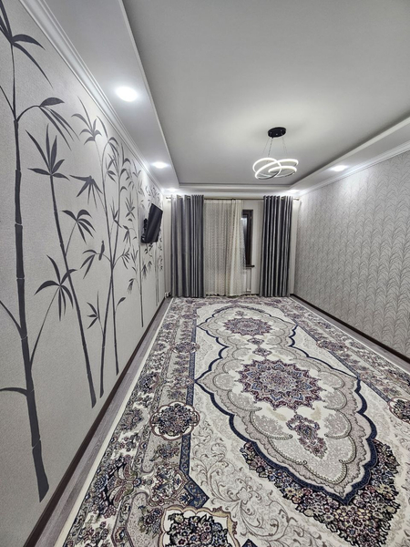 Срочно! Продажа. 4/7/9. Массив Строитель
