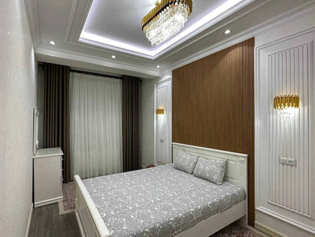 Golden Haus.JK Grindvich. 2/4/8. 60m2.