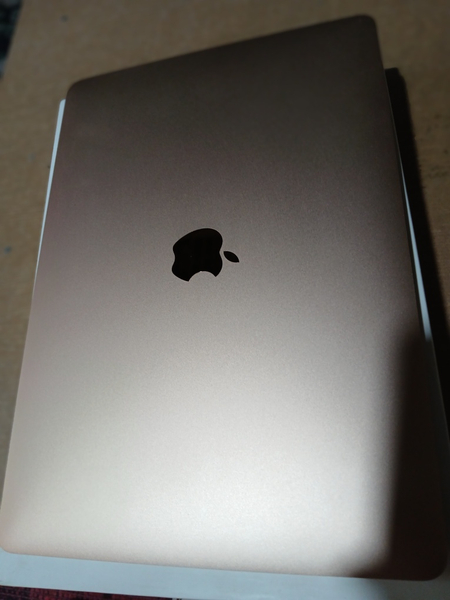 Macbook air M1  2022