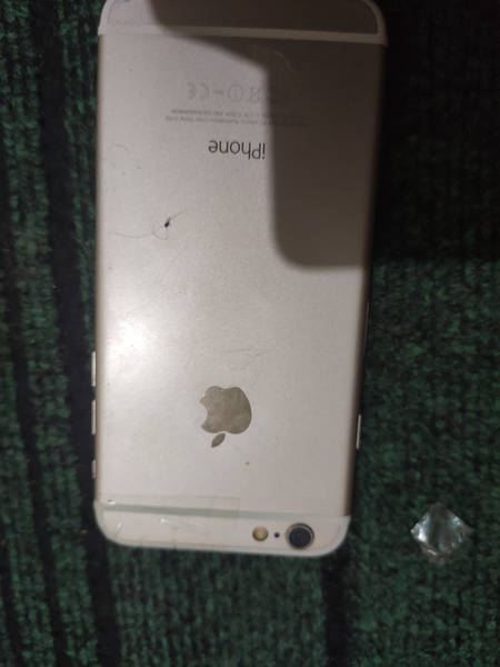 Iphone 6 tinniq telefon