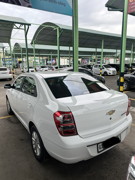 Chevrolet Cobalt avtomat 2016 kraskasi toza srochni sotiladi
