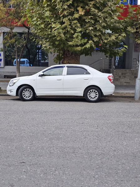 Cobalt 2023 4-Pozitsiya Probeg 30.000 km