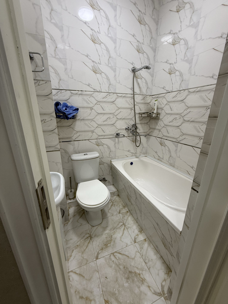 Prodaja Kara suv 6 novastroyka 1 kom mebel texnika