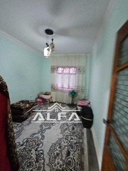 3 xonali 85m² 3-qavat sotiladi.