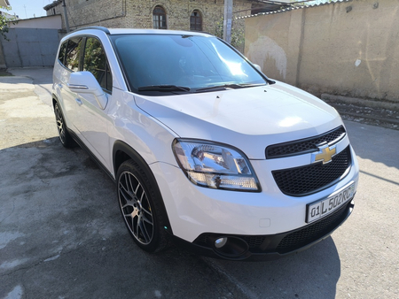 Продаётся Chevrolet Orlando 1поз.механика  Срочно!