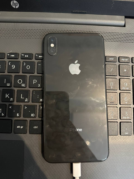 iPhone Xs max sotiladi