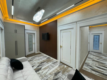 Продается 3 ком. Квартира на 2 этажк площадью 90 кв.м. По ул. Рудаки