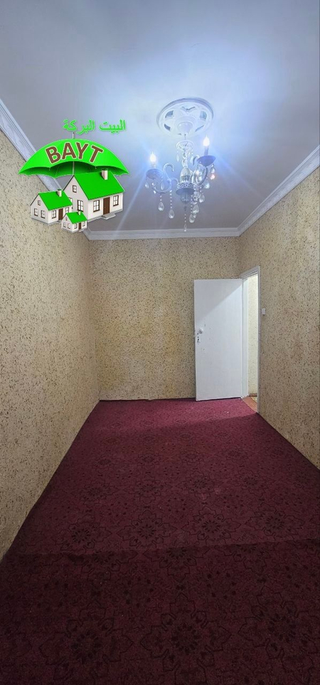≈МЕТРО Чиланзар 16, РАЗДЕЛКА, 2/4/4 продаётся квартира