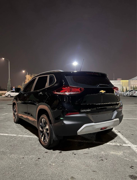 Tracker Primier Сотилади