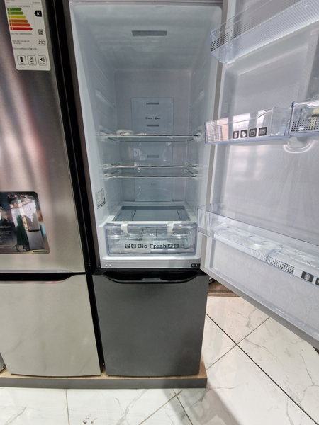 Холодильник Artel HD455RWENE Inverter Black