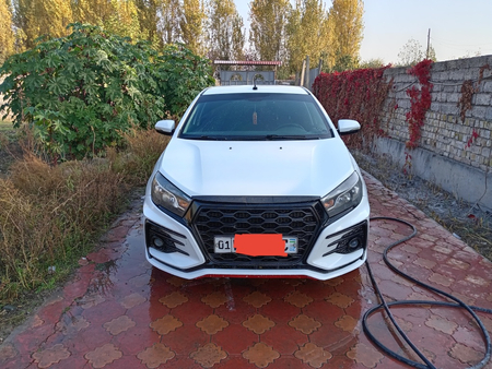Lada vesta 1,6 priora mator