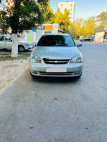 Lacetti-2011г. 2-поз. В идеальном состоянии не битая не крашеная