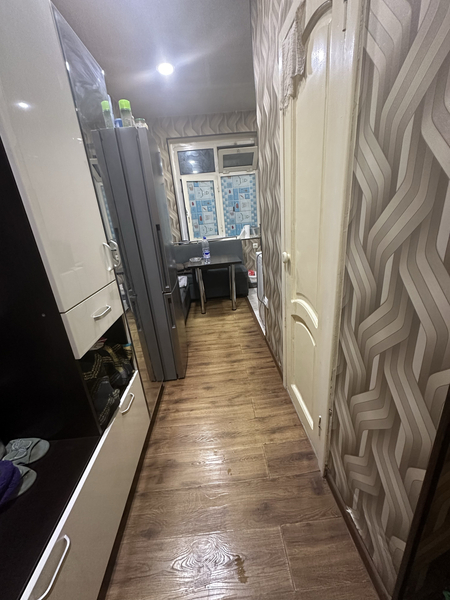Продается 1/4/4 .