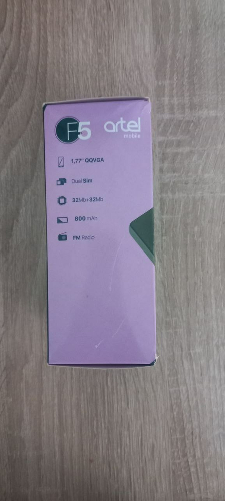 Artel F5 modeldagi telefon