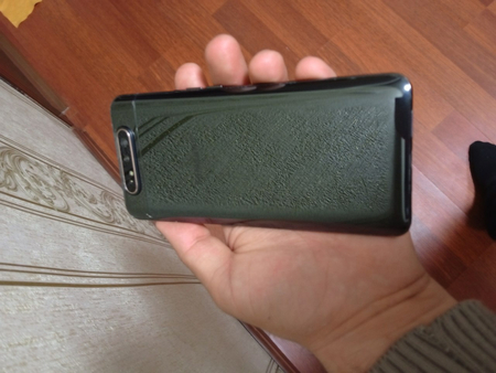 Samsung Galaxy A80