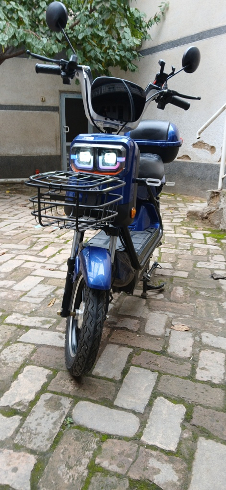 Elektroskuter full