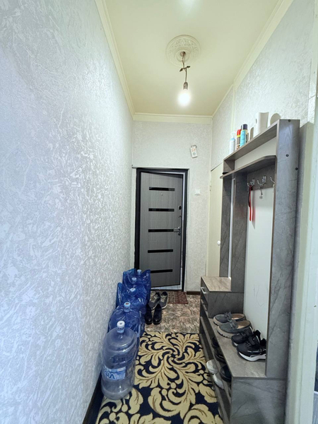 Срочно продаётся Юнусабад 15кв 2/1/4