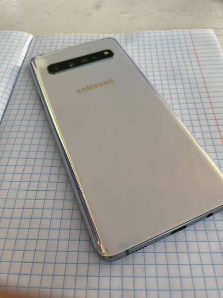 Samsung S10 5G. 12/256