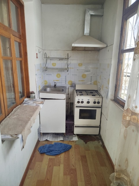 Сдаю квартиру Яшнабадский р-он Авиасозлар-4 1-кос в 2-х 4-этаж 4-этажн