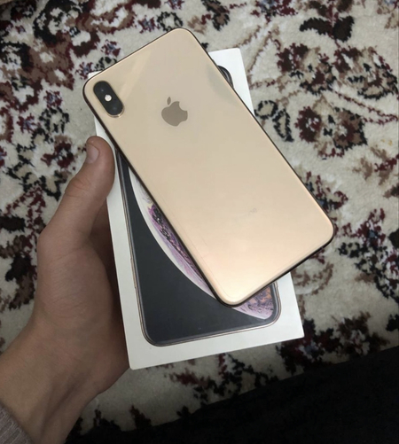 Iphone Xs Max sotiladi xolat yaxshi karopka dakument bor yomkst 77