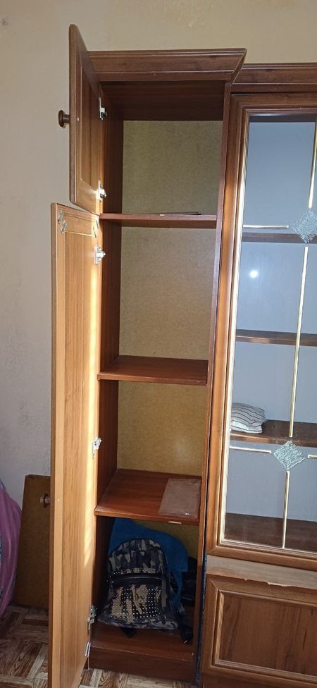 Srochniy arzon narxda Shkaf sotiladi