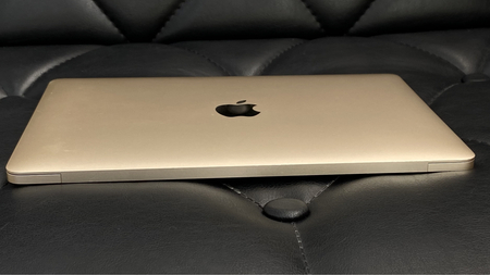Apple MacBook 2017 года в идеальном состоянии