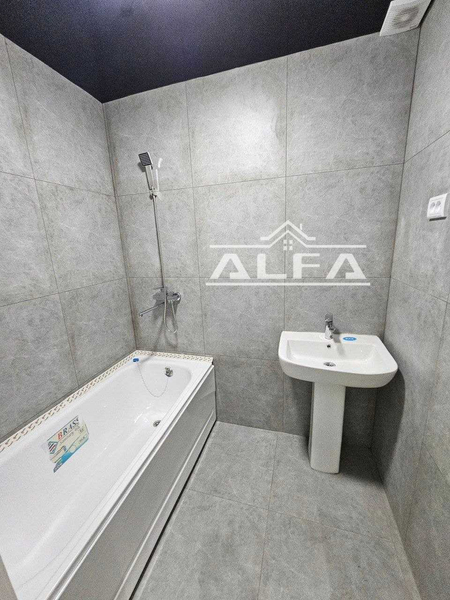 2 xonali 78m² 5-qavat sotiladi.