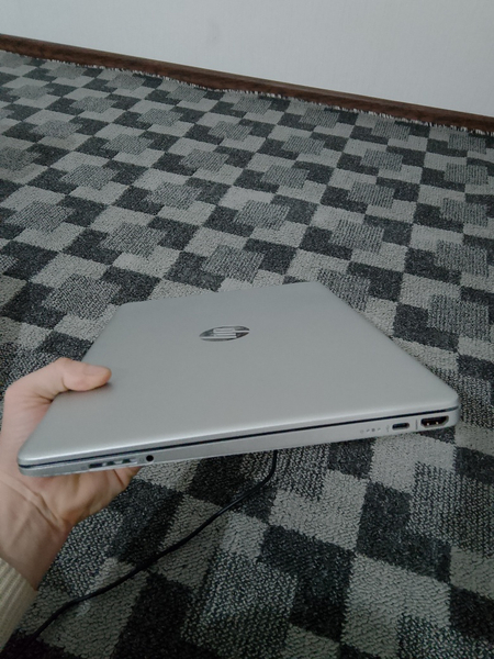 Noutbuk hp intel core i3 8/256gb