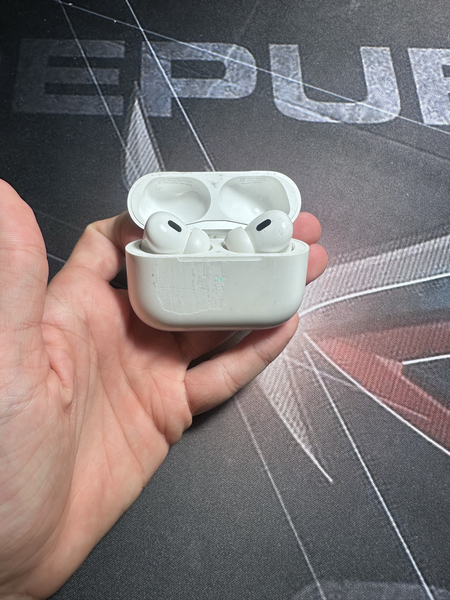 Продаются оригинальные наушники Airpods pro 2