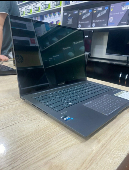 Asus i5 8/512 ssd