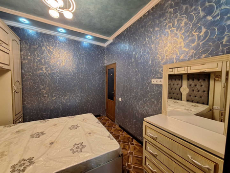 Продается квартира по хорошей цене в Ташкенте М-Улугбек 2/4/7 (J2765)