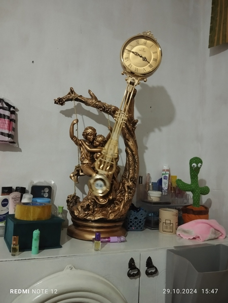 Антикварные часы