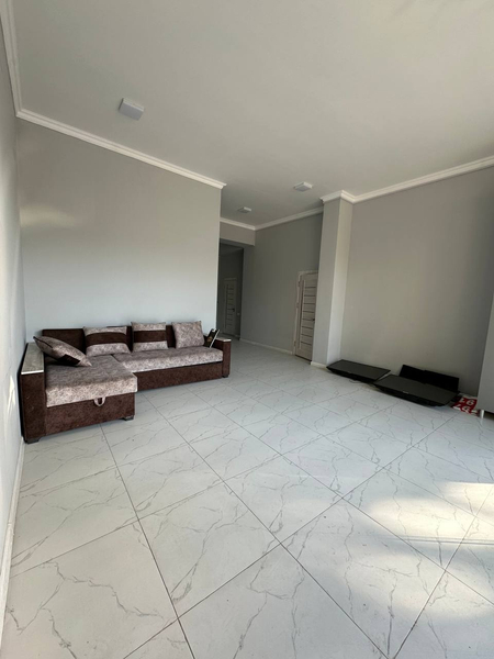 Аренда. Чиланзарский р. ор: Новза метро. Sodiq School. 140м²