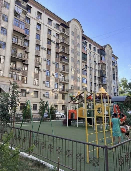 Юнусобот 4 Унверсам Люкс Квартира С Балконом