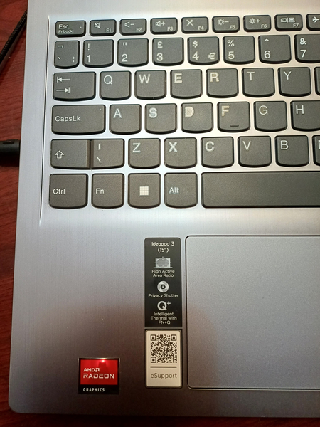 Lenovo  novitbuk