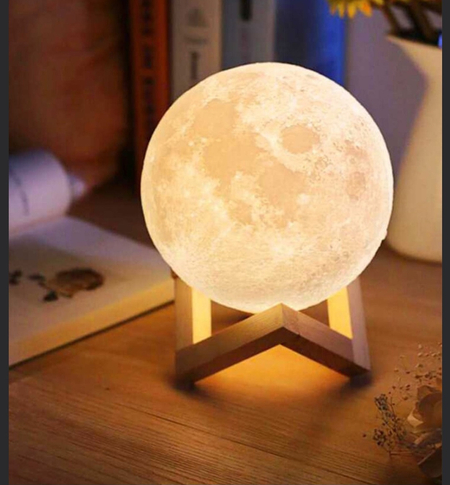 3D-ночник, выполненный в виде луны
