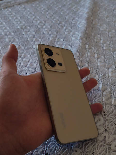 Vivo v25 e   128/8+8