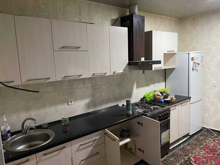 Toshkent Viloyat, Navoiy markaz,  6 sotixli hovli uyi ijaraga beriladi