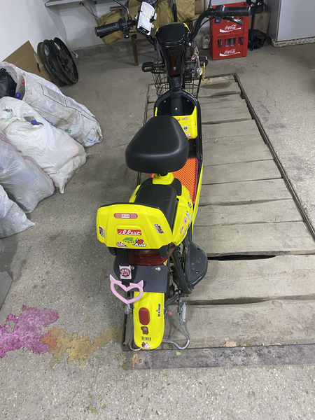 Електроскутер 250$